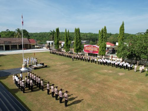 Polres Way Kanan Gelar Penerimaan dan Pengenalan Tunggul Kesatuan Wira ...